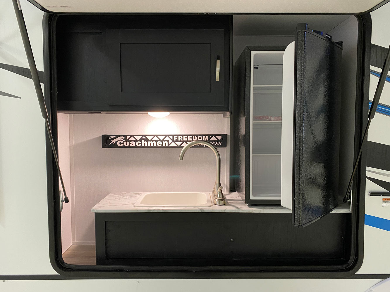 New Luxury Caravans Alpha Wolf Freedom Express – Select Caravans Limited