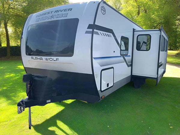 New Caravan for sale - Alpha Wolf - 2500RL – Select Caravans Limited